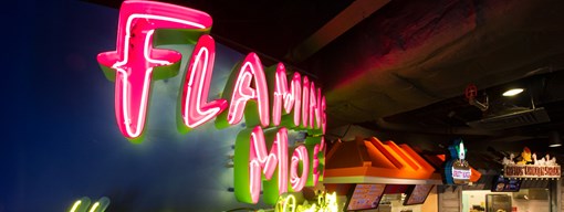 Flaming Moe's @ Universal Studios Orlando - Themeparkplanner