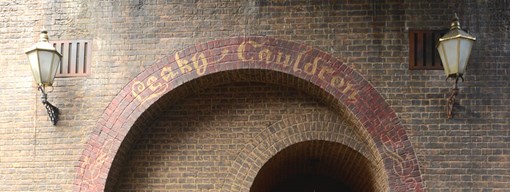 Leaky Cauldron™ @ Universal Studios Orlando - Themeparkplanner